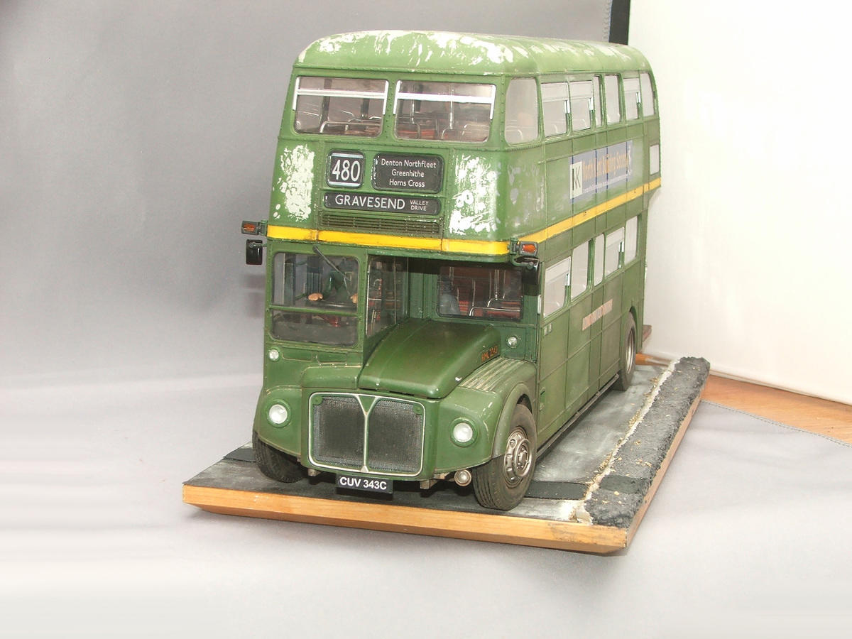 Revell 1/24 Routemaster London Bus (07651/07720) - - The Airfix Tribute ...