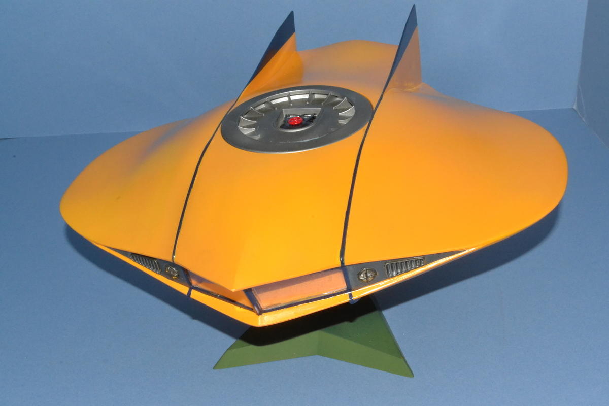 1:32 Flying Sub from "Voyage to the Bottom of the Sea" from Moebius ...