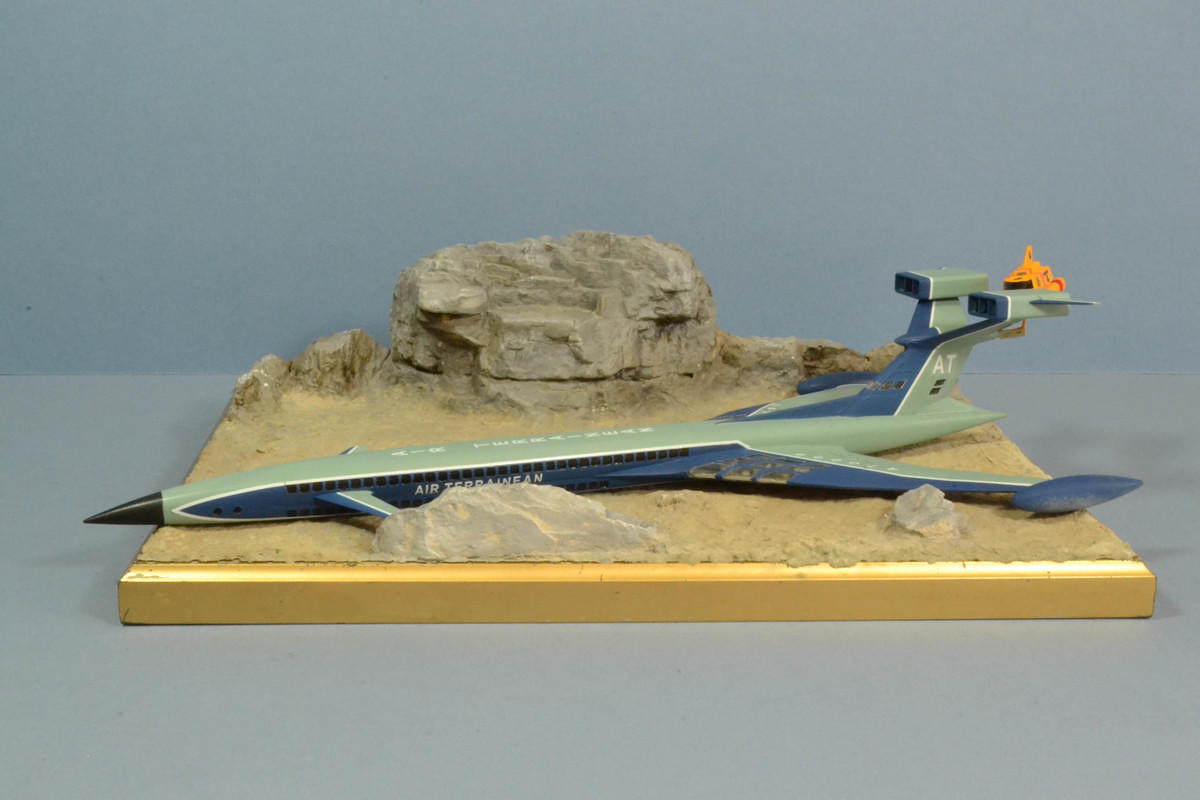 Thunderbirds Fireflash "Atomic Airliner 1/350" - Aoshima 1/350 - Ready ...