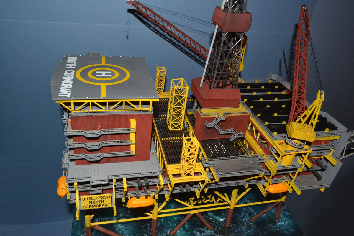 North Cormorant Oil Platform - 1:200 from Revell - Ready for Inspection ...