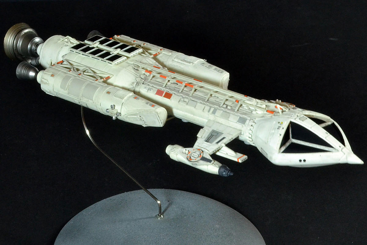 MPC/Round 2 1:72 Hawk Mk IX from Space:1999 - Ready for Inspection - SF ...